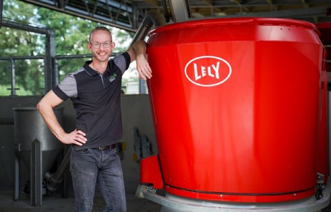 Lely Vector Talkshow – De invloed van automatisch voeren op ...